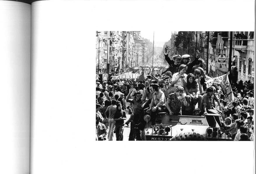 O 25 DE ABRIL DE 1974 DE EDUARDO GAGEIRO | FASCÍNIO DA FOTOGRAFIA